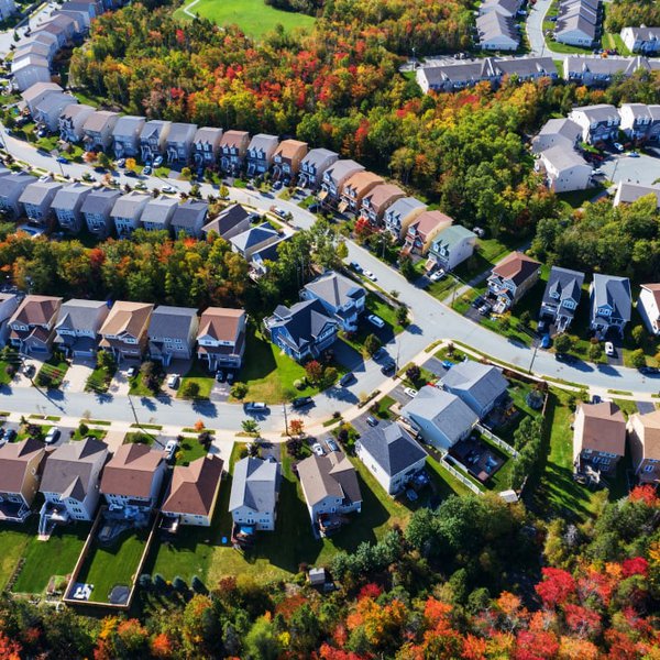 What Is the Historical Appreciation of Real Estate in Canada?